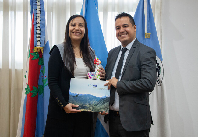 La UNLaR firmó un convenio marco de cooperación internacional con la ...