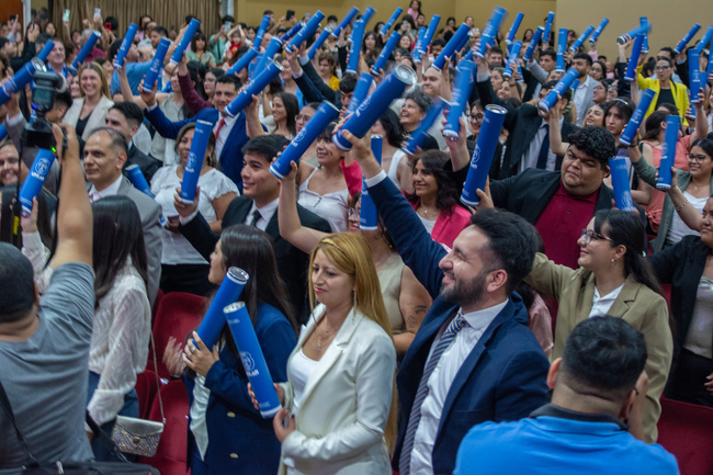 La UNLaR celebró su 54° aniversario con un acto de colación de 140 ...